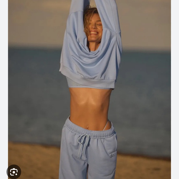 ALO Yoga | Sweaters | Alo Yoga Seashell Blue Sweat Set | Poshmark